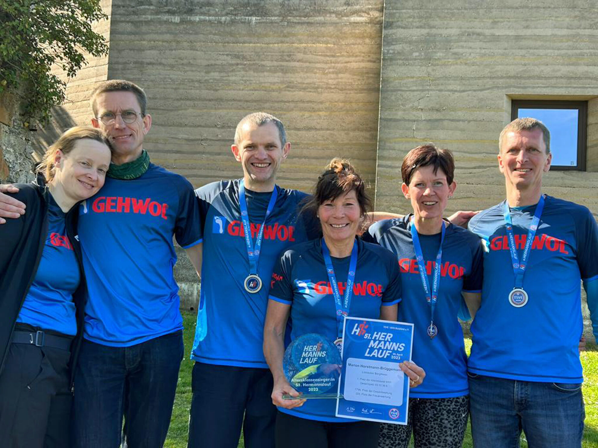Laufgruppe aus der Region erfolgreich beim Hermannslauf – Lübbecker Berglöwen